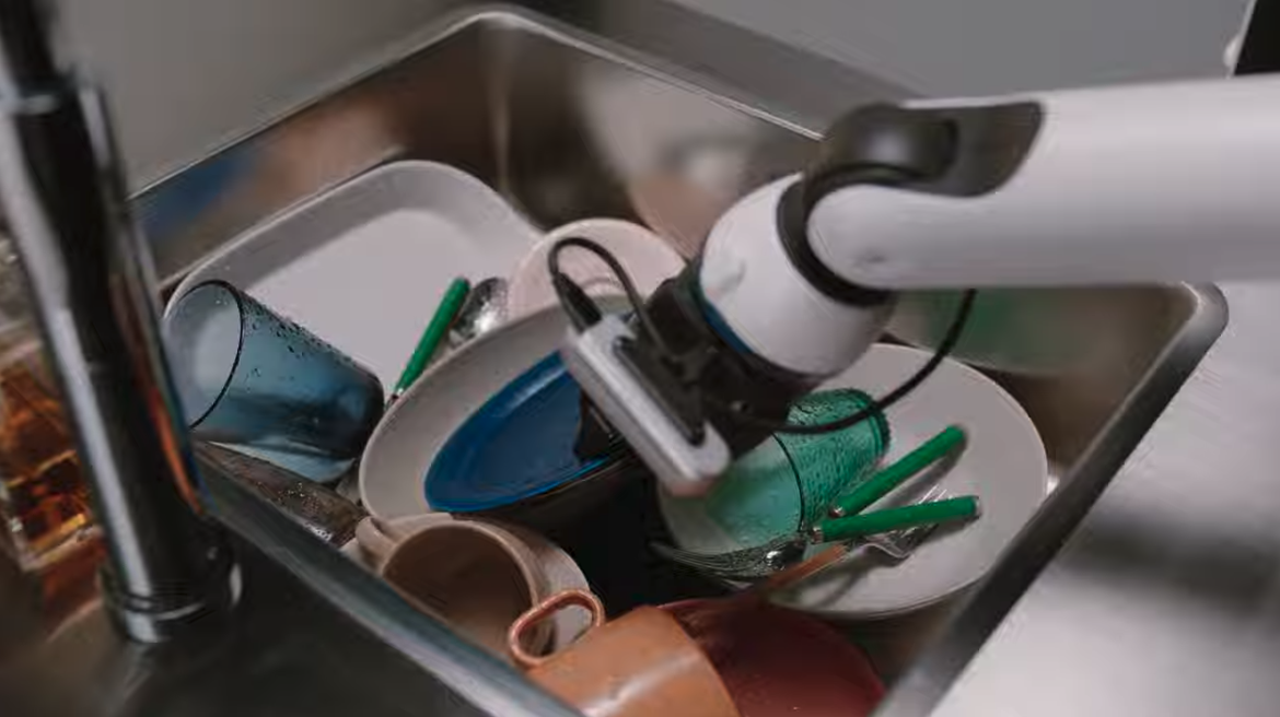Samsung’s new AI Robot does your dishes and pours you wine - The Daily Net
